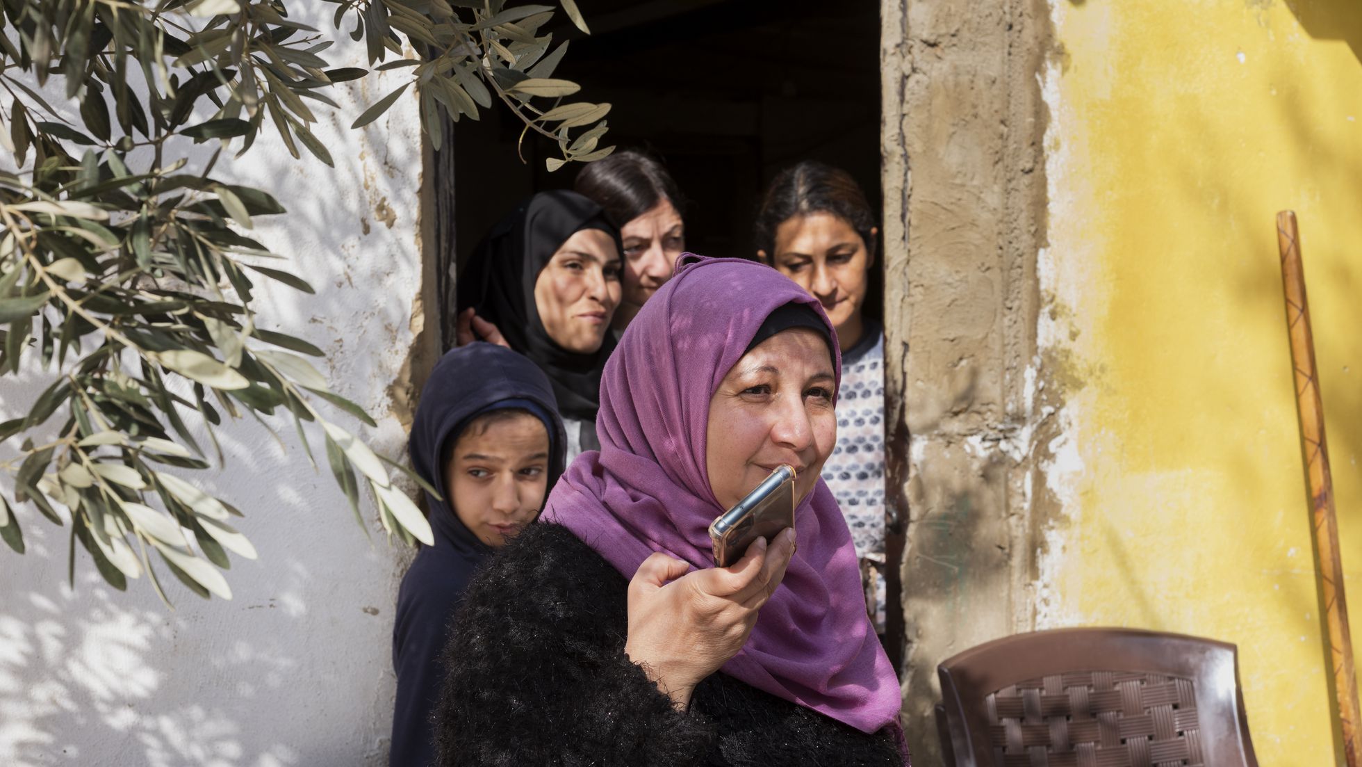 Un cambio cultural se expande entre las refugiadas sirias en Líbano ...